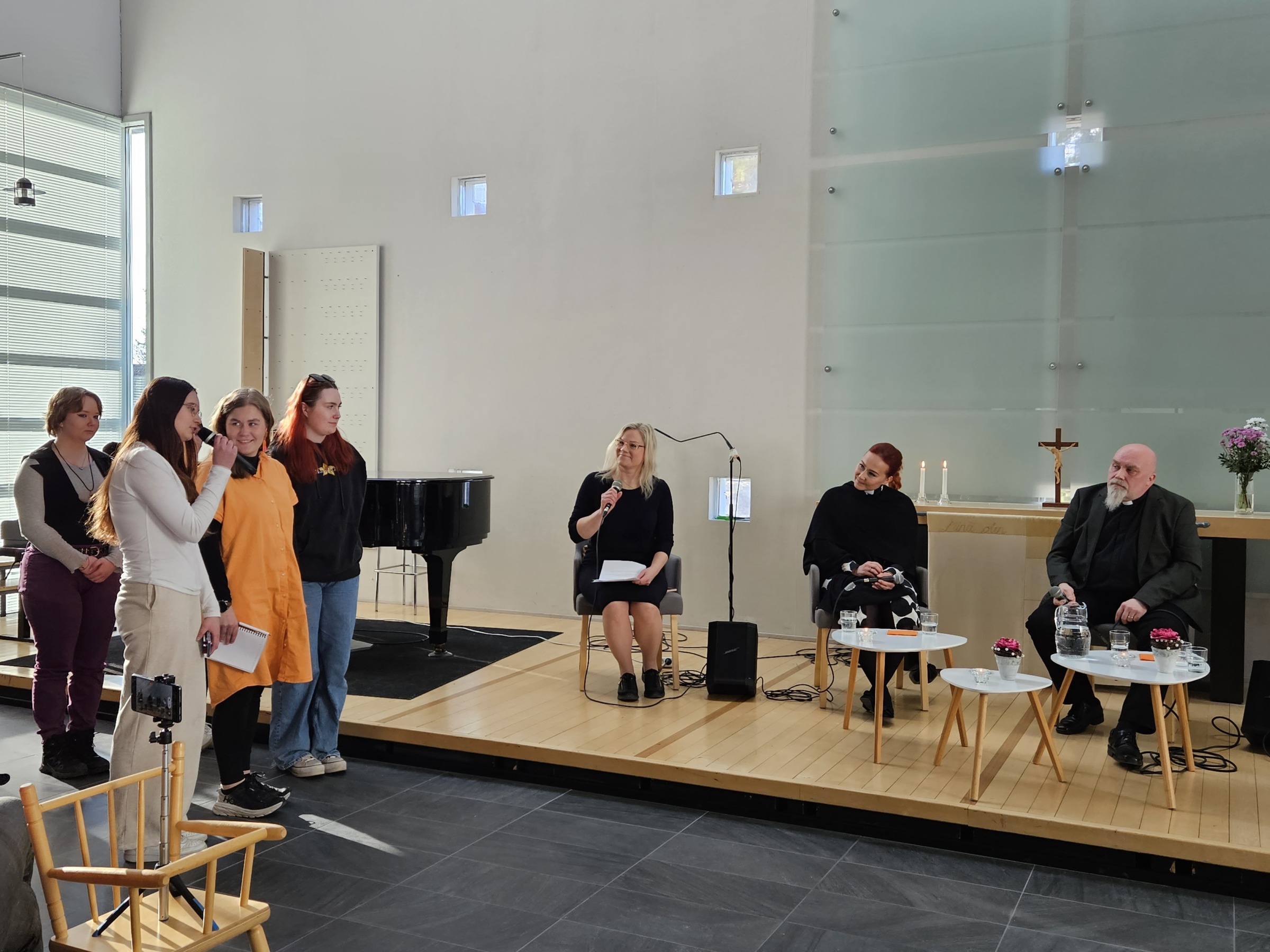 Nuoret haluavat selväsanaisia mielipiteitä | Rauhan Tervehdys